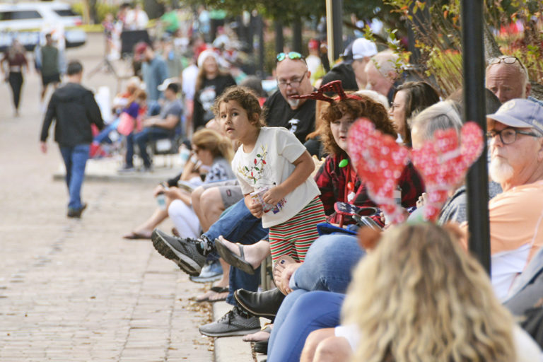 Scenes from the 70th Annual Ye Olde Hometown Christmas Parade · the32789